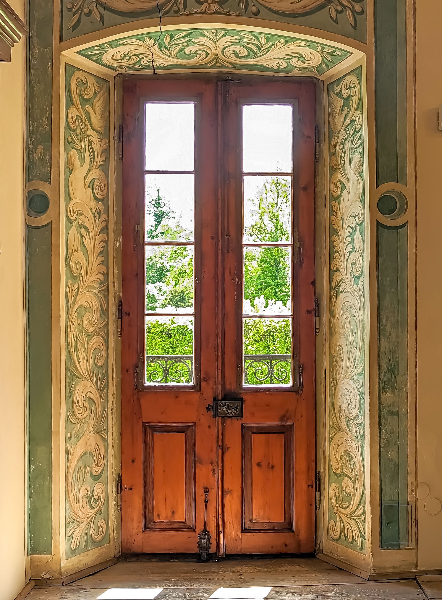 6 Wonderful Ways To Add Historical Character To Your Home