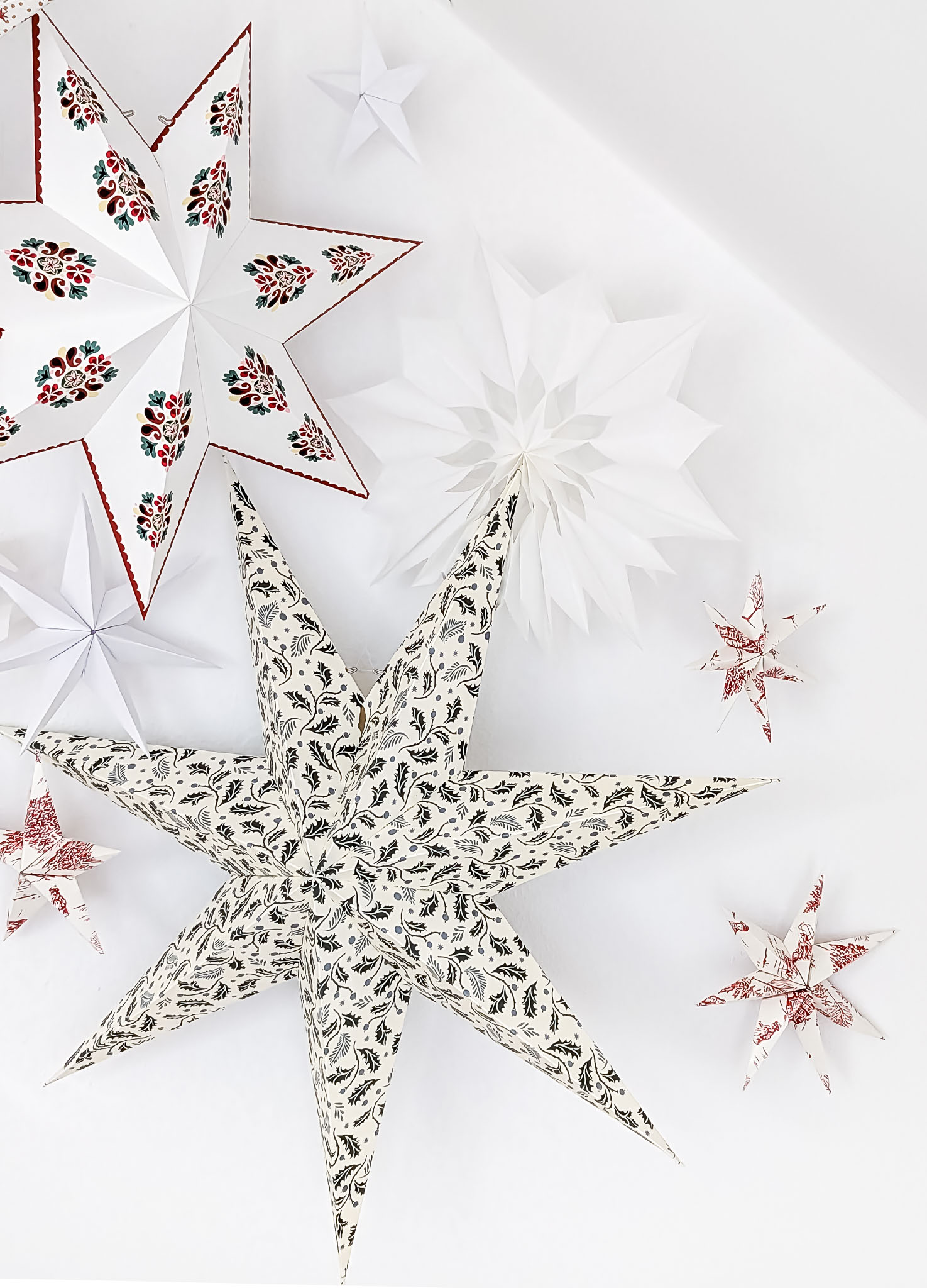 Transform Your Holiday Decor With These Easy Paper Stars