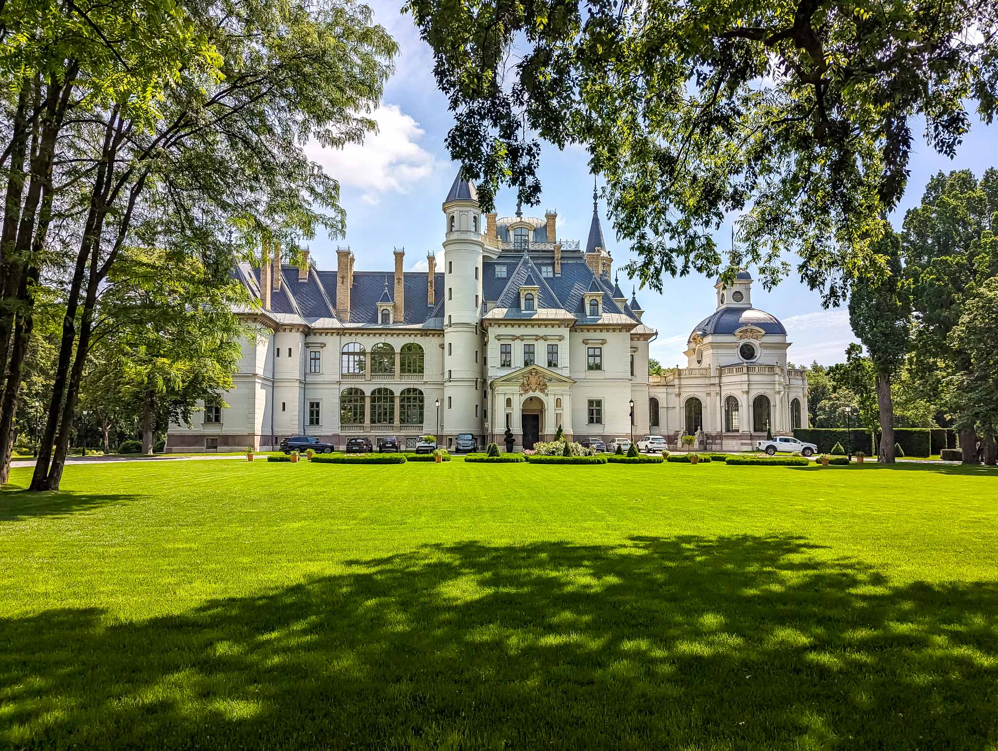 Want To Stay In A Castle? Look No Further Than This Amazing Castle Hotel